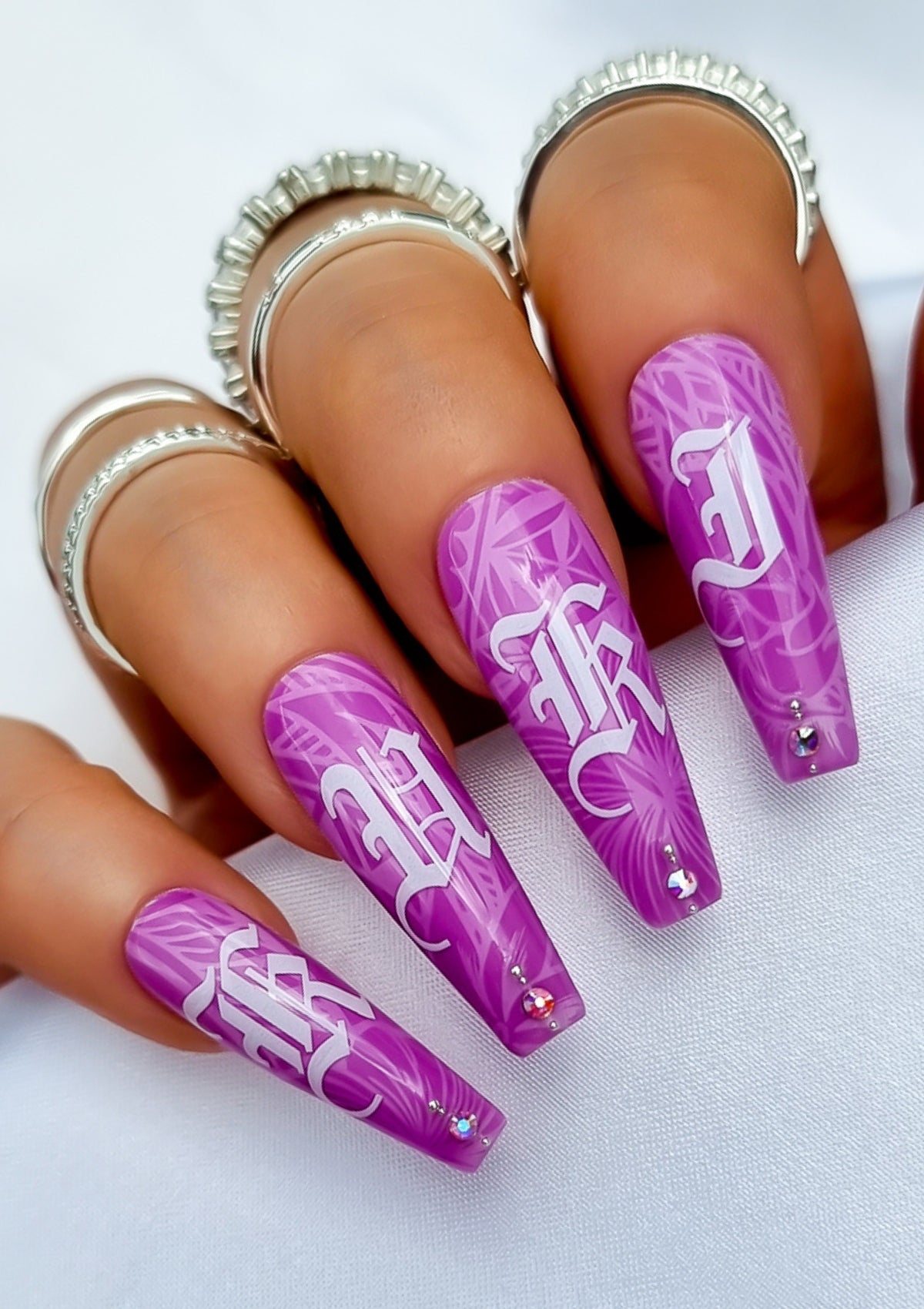 Island Inspired Nails The 12 Best Tropical Beach Nail Designs You